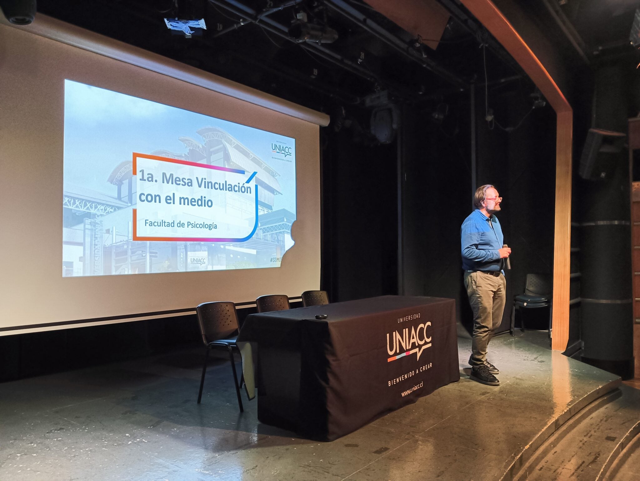 Psicología presenta su política de Vinculación con el Medio a organizaciones sociales – UNIACC ...